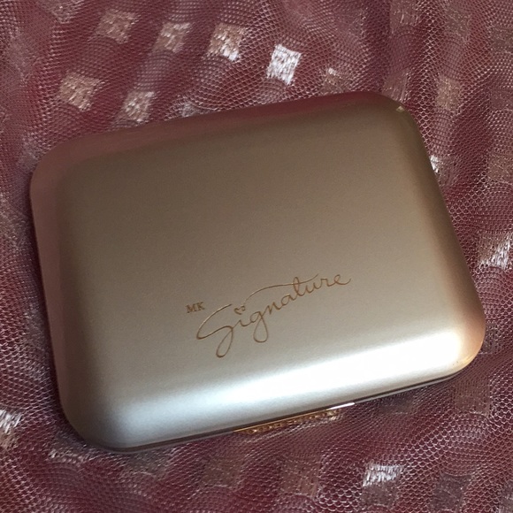 Mary Kay | Makeup | Mary Kay Signature Color Compact New Unfilled ...
